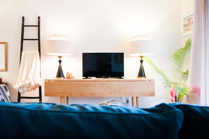 House Tour: A Cute & Colorful Studio Apartment in D.C. | Apartment Therapy