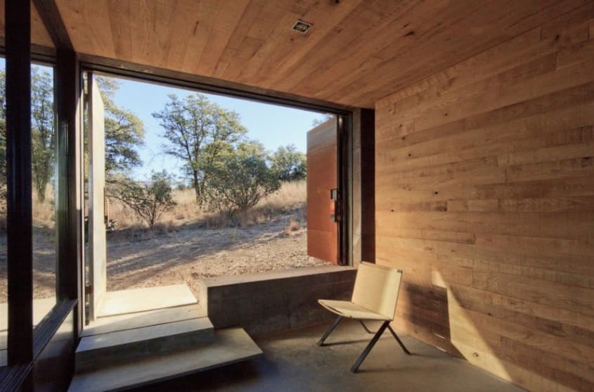 Arizona Off-The-Grid Bunker Is Secretly A Vacation Home | Apartment Therapy