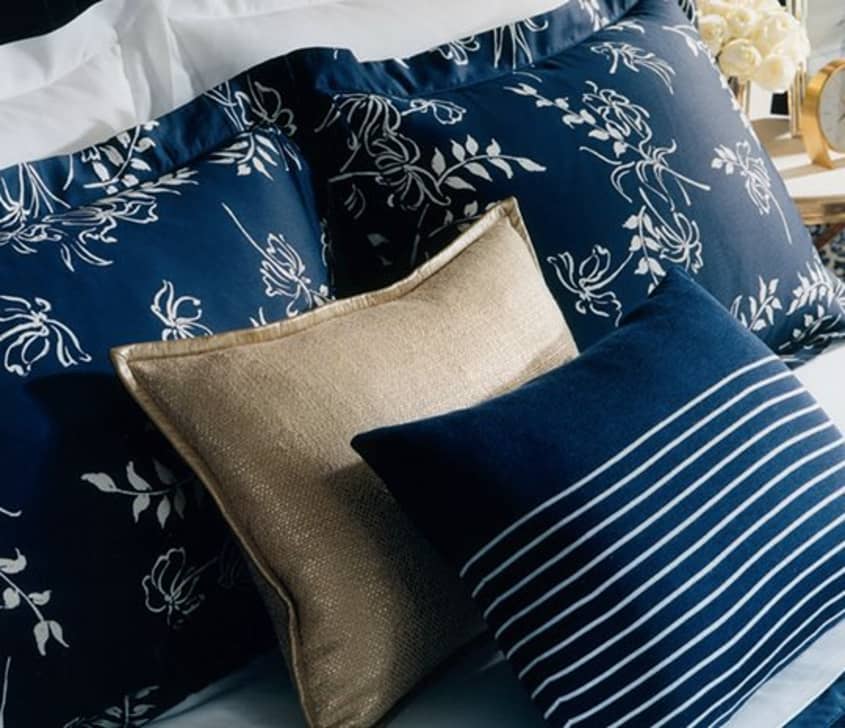 Color Battle: Navy vs. Indigo | Apartment Therapy