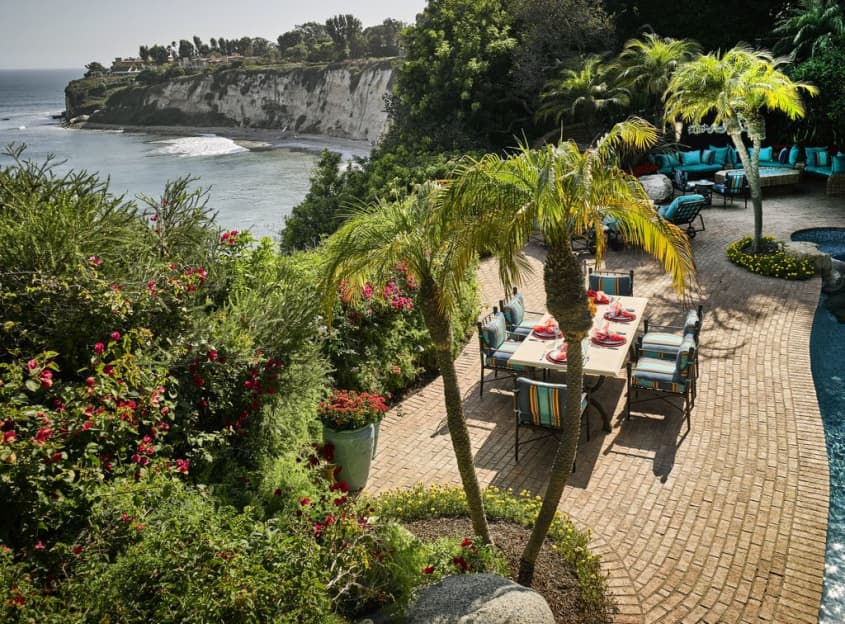 Johnny Carson’s Former Malibu Estate Asks $81.5 Million | Apartment Therapy