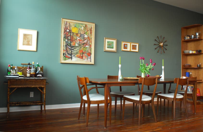 Felicia & Douglas’ Warm, Mid-Century Modern Condo | Apartment Therapy