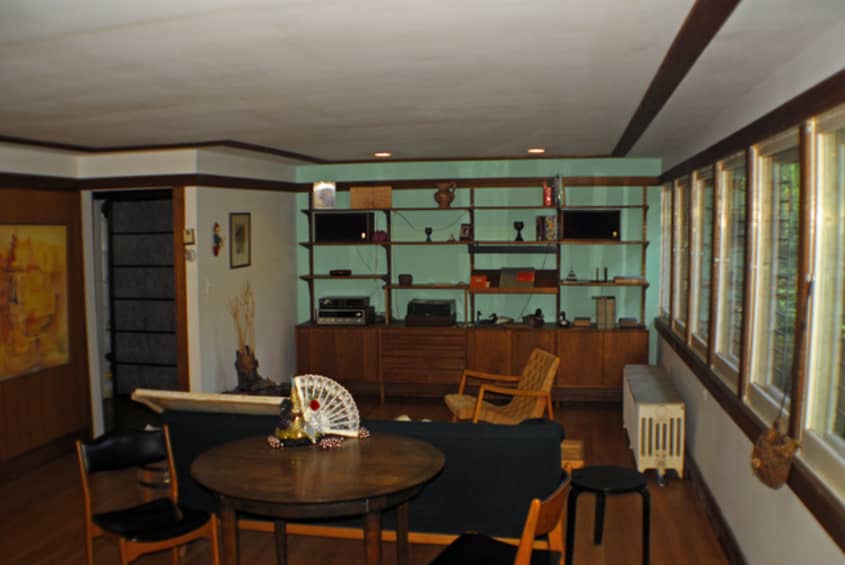 Both of Frank Lloyd Wright’s Booth Houses Are For Sale | Apartment Therapy