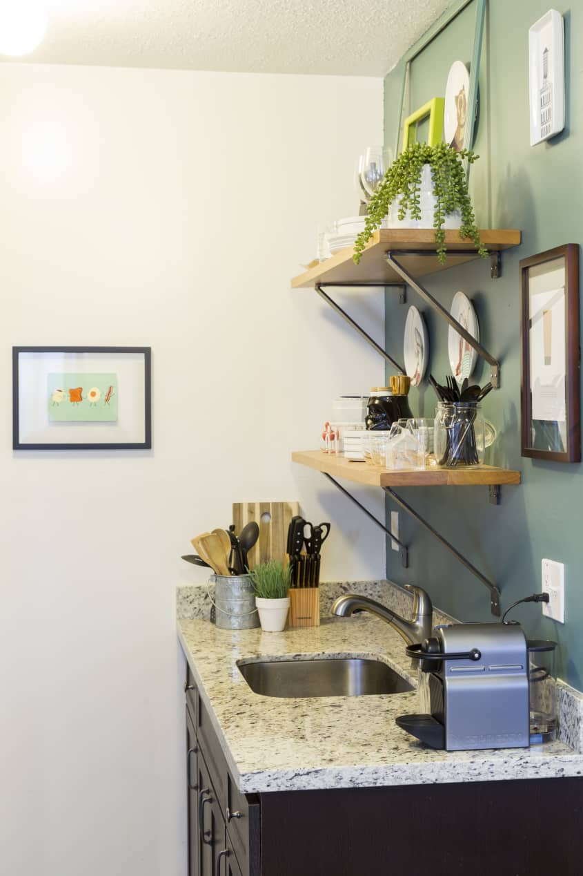 House Tour: A 365-Square-Foot Miami Studio | Apartment Therapy