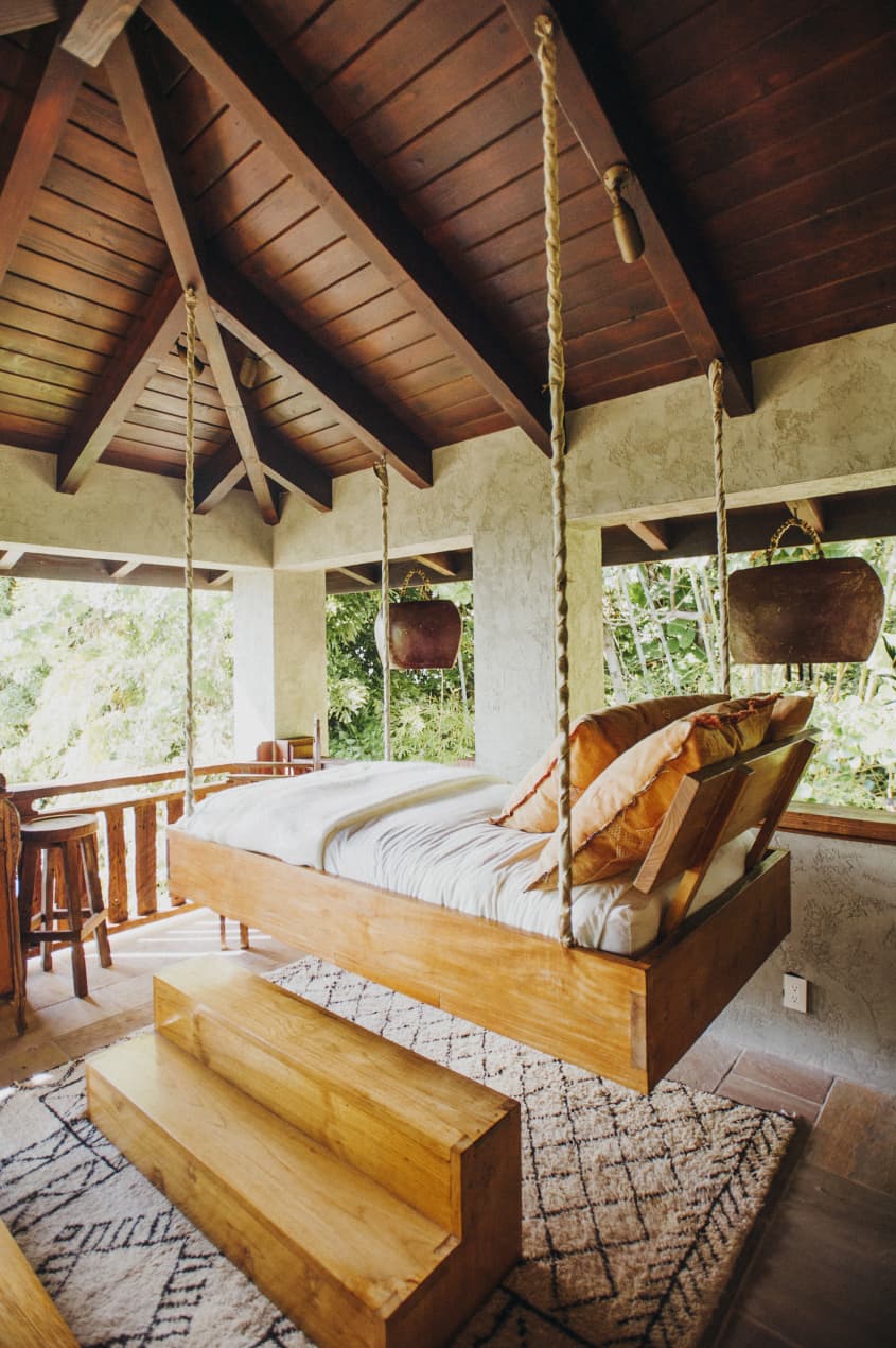 Rustic Bohemian Hawaii Home Surrounded by Jungle | Apartment Therapy