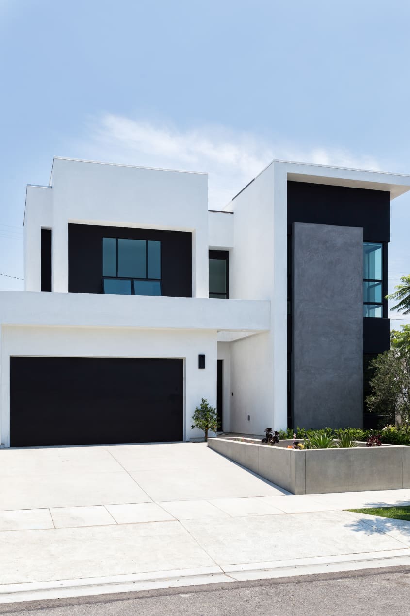 House Tour: A Minimal, Monochrome California Home | Apartment Therapy