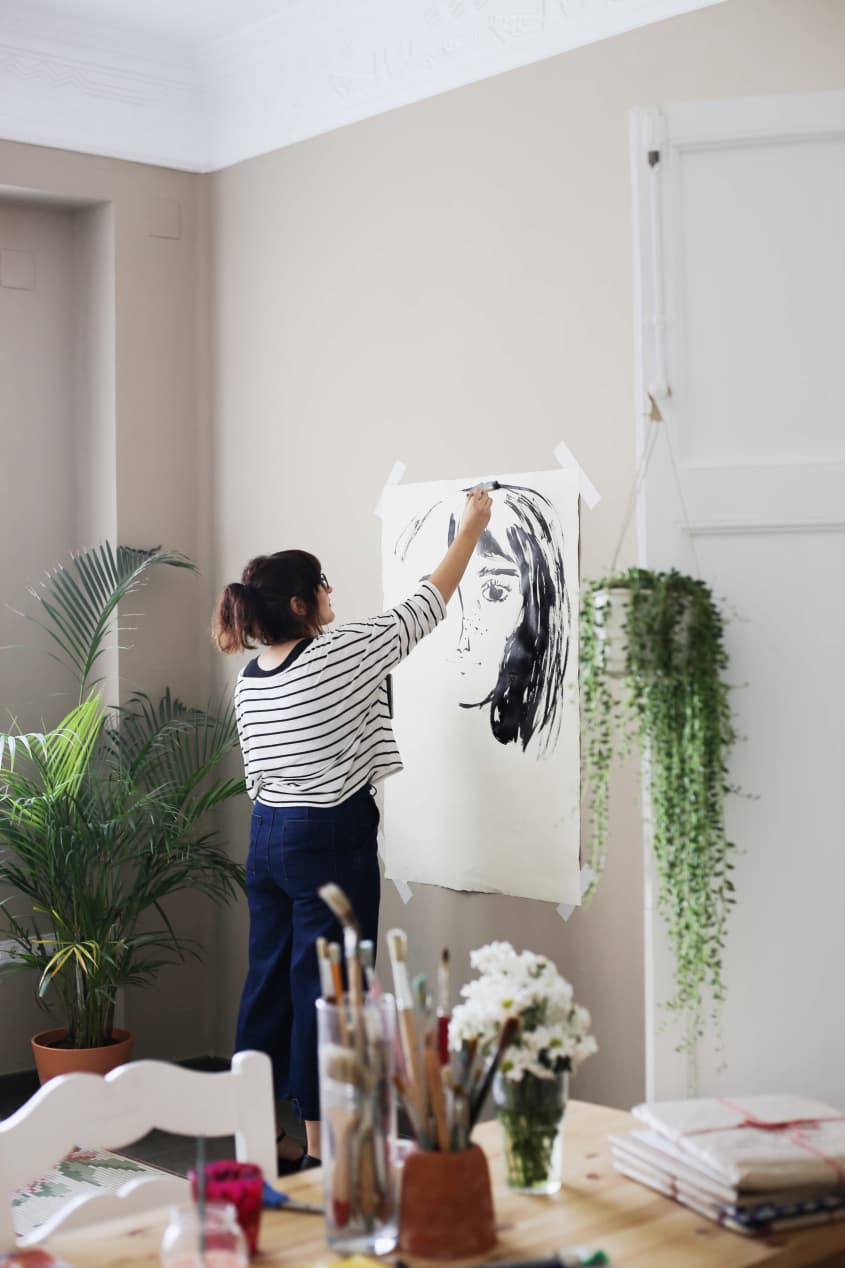 Workspace Tour: A Warm & Cozy Studio in Spain | Apartment Therapy