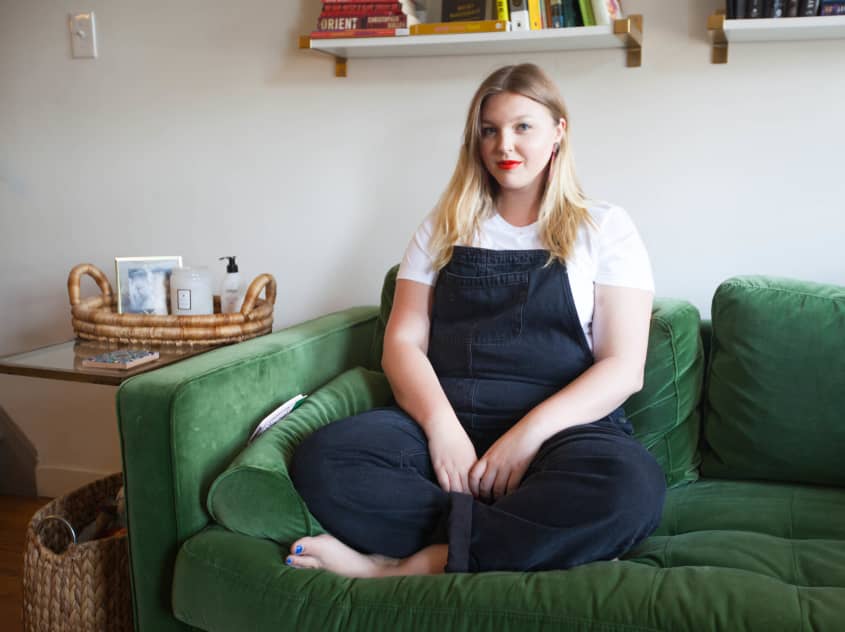 Bustle Beauty Editor Olivia Muenter's NYC Home | Apartment Therapy