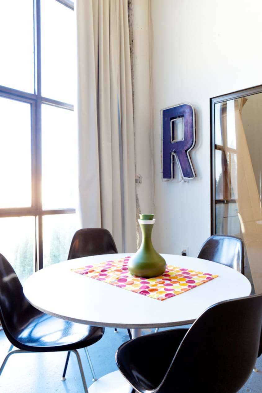 Kelly’s Retro Artist Loft in Downtown LA | Apartment Therapy