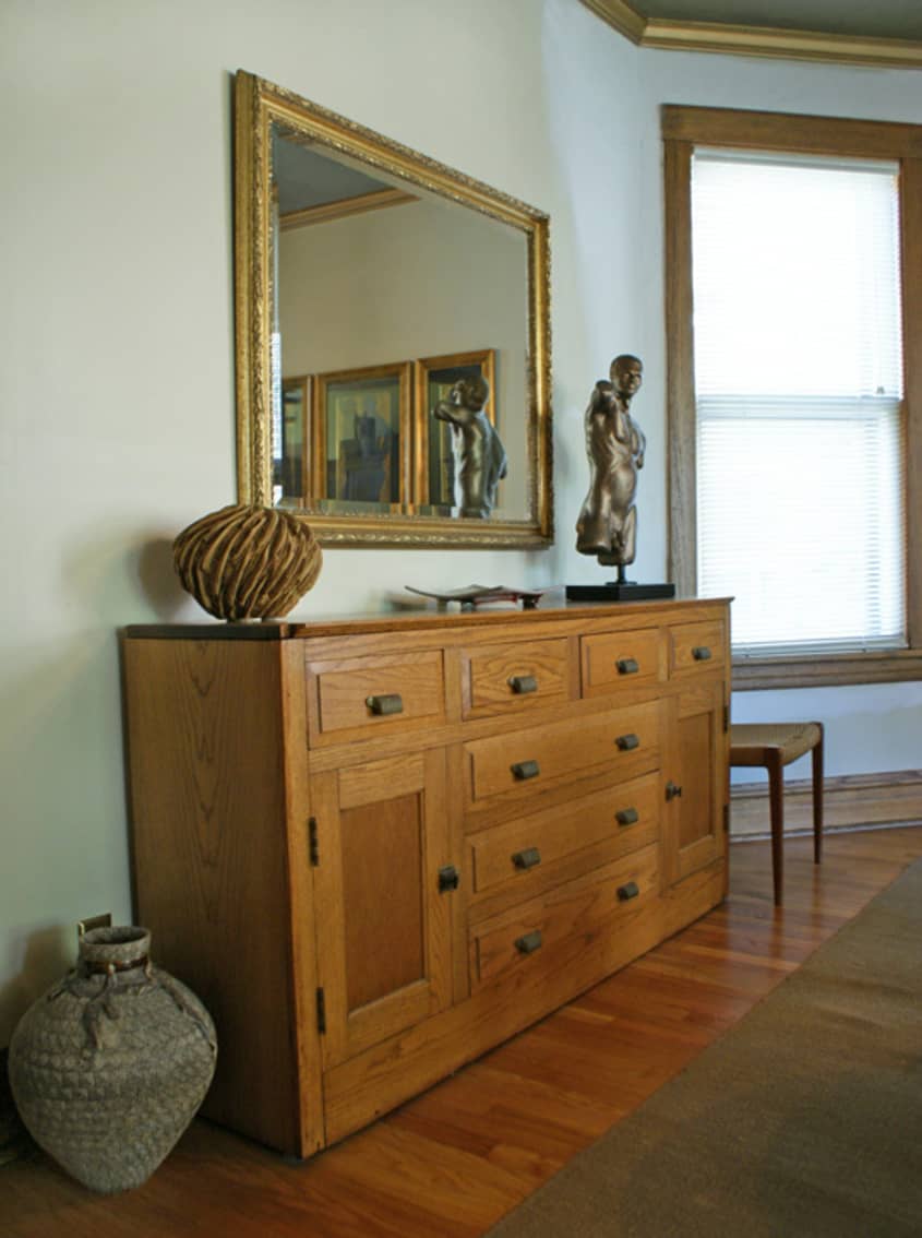 Tim’s Classic Chicago Two-Flat | Apartment Therapy