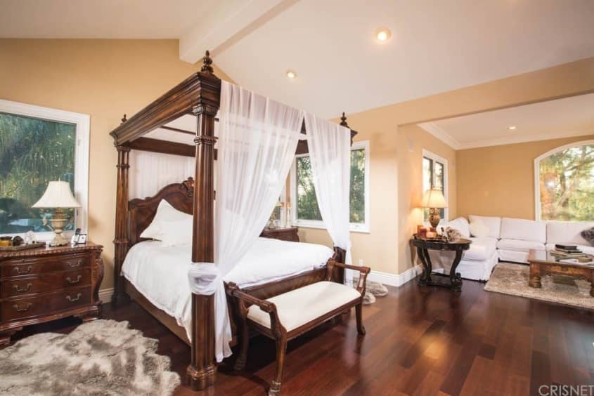 Tupac’s $2.6 Million Los Angeles Mansion Is For Sale | Apartment Therapy