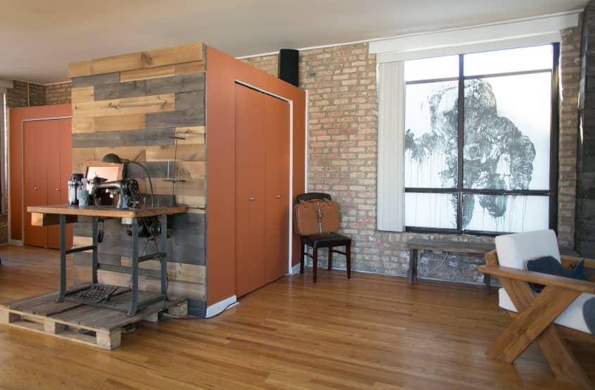 House Tour: A Clever DIY Loft in Chicago | Apartment Therapy