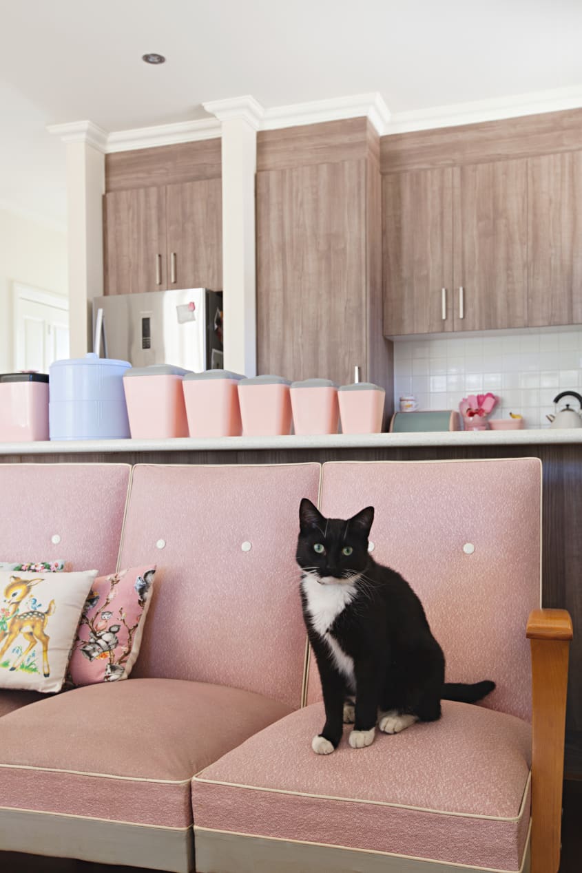 House Tour: Powder Puff Boutique Owner's Melbourne Townhouse ...