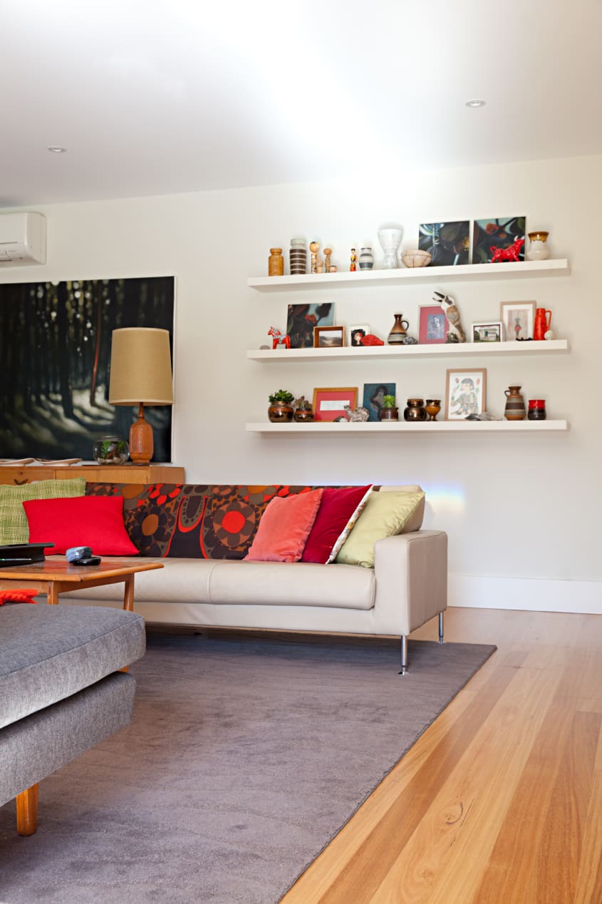 House Tour: Colorful, Low-Key Retro Style in Melbourne | Apartment Therapy