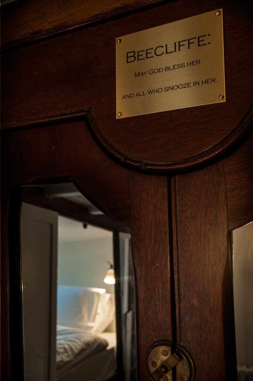 House Tour: A Restored 1925 Houseboat in London | Apartment Therapy