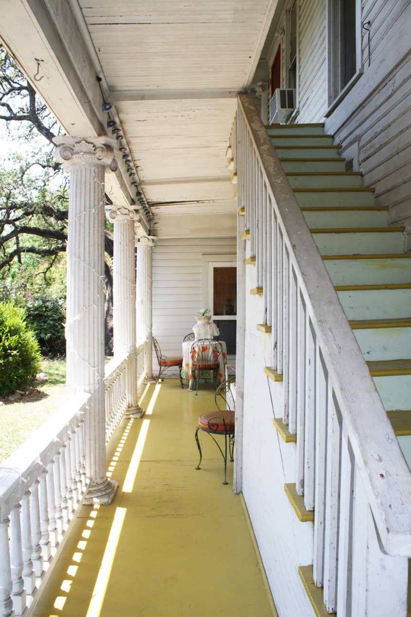 Elizabeth’s Colorful and Adventurous House | Apartment Therapy