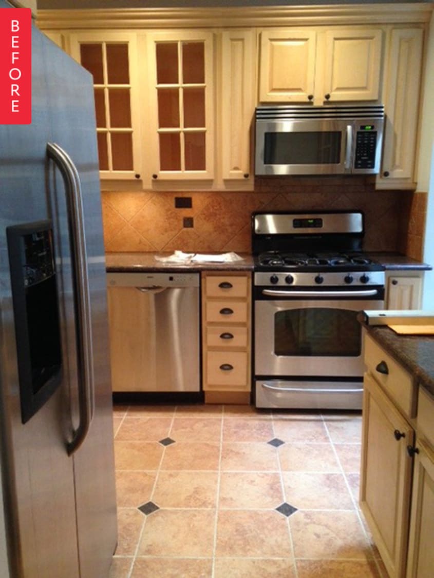 Before & After: An Awkward Kitchen Gets a New Lease on Life | Apartment ...