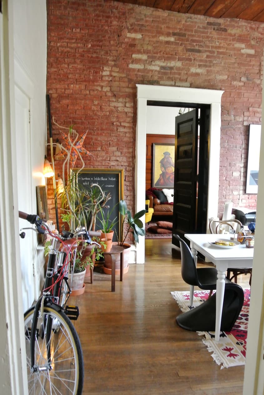 This is the Holy Grail of Rentals: 15 Foot Ceilings, a Tiled Fireplace ...