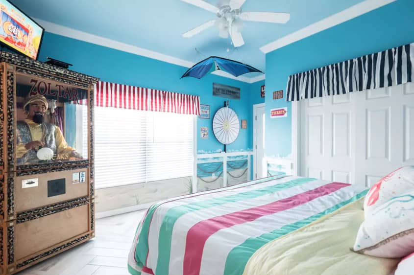 Board Game Themed Airbnb Photos - Clue Monopoly | Apartment Therapy