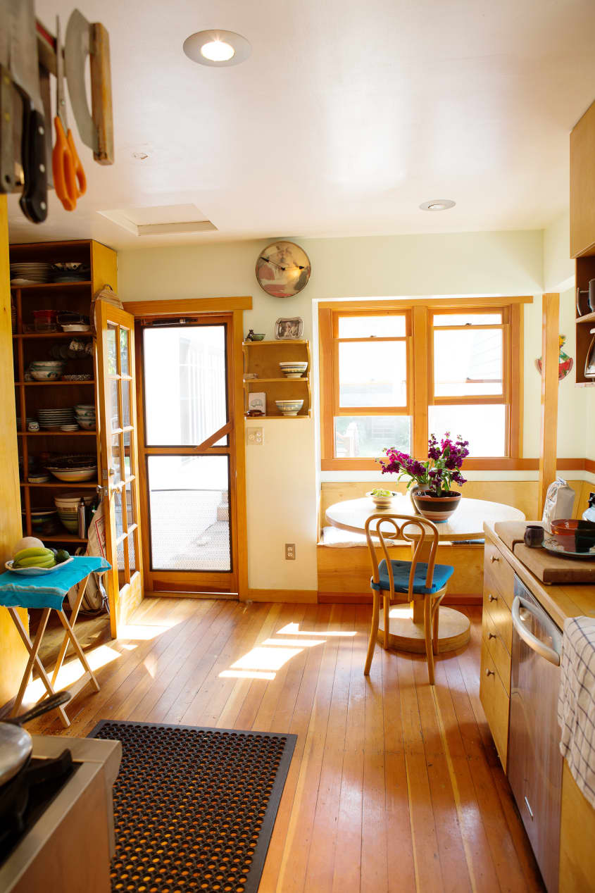 House Tour: A Creative California Bungalow & Backyard | Apartment Therapy