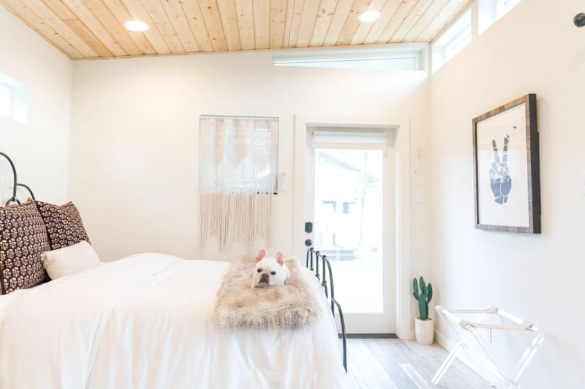 See This Custom-Designed, 264-Square-Foot Backyard Guest House ...