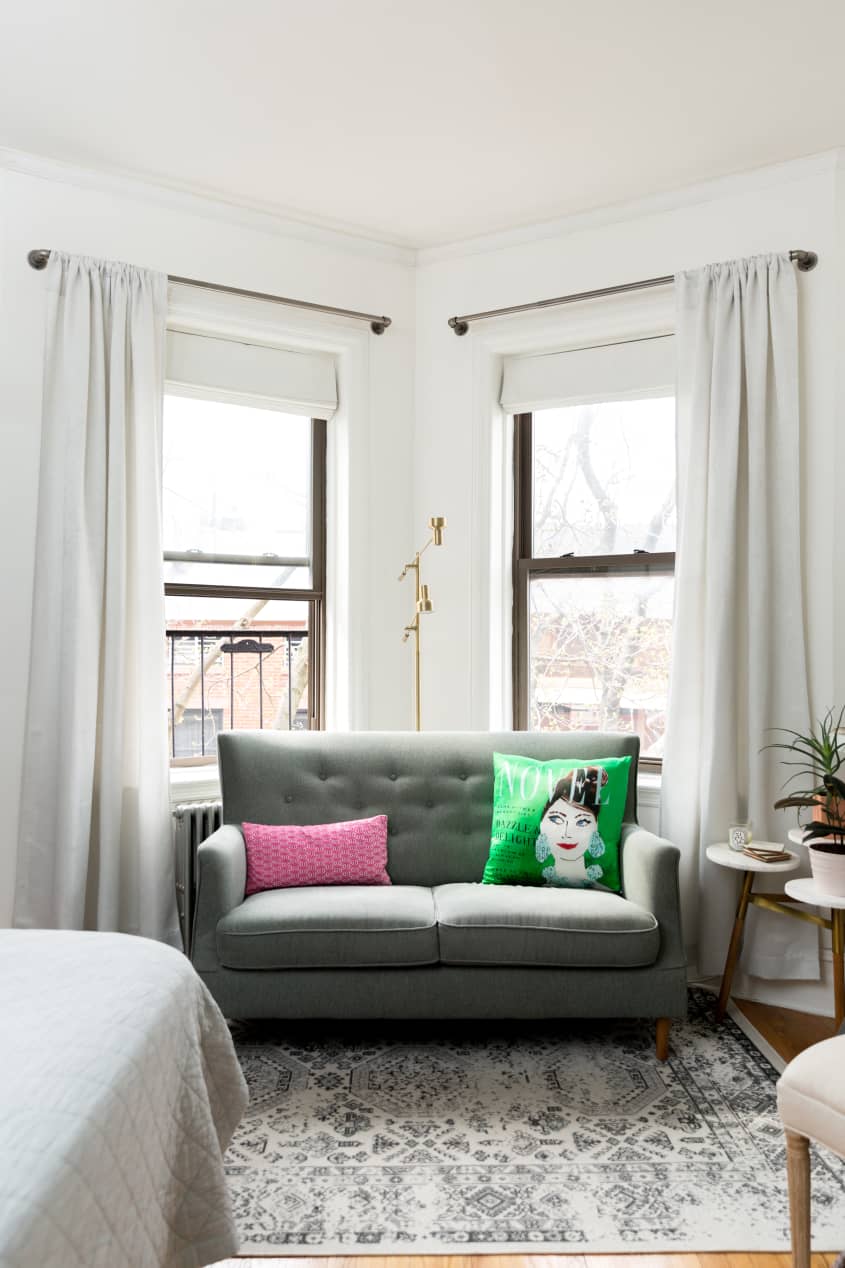 A Super Small 375-Square-Foot Studio Is Masterfully Arranged ...