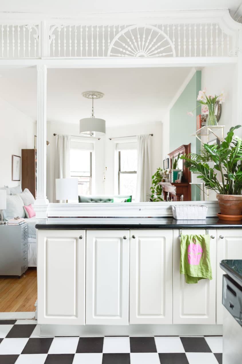 A Super Small 375-Square-Foot Studio Is Masterfully Arranged ...