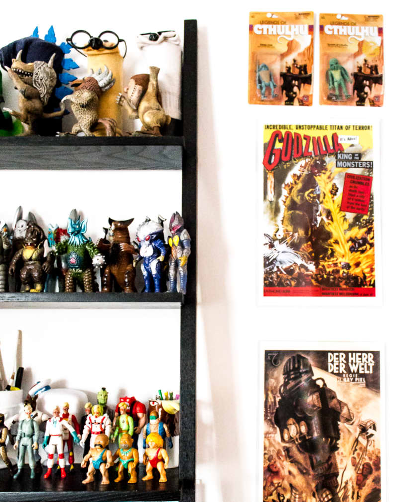 Eclectic Travelers Share Their Life and Apartment in Chicago ...