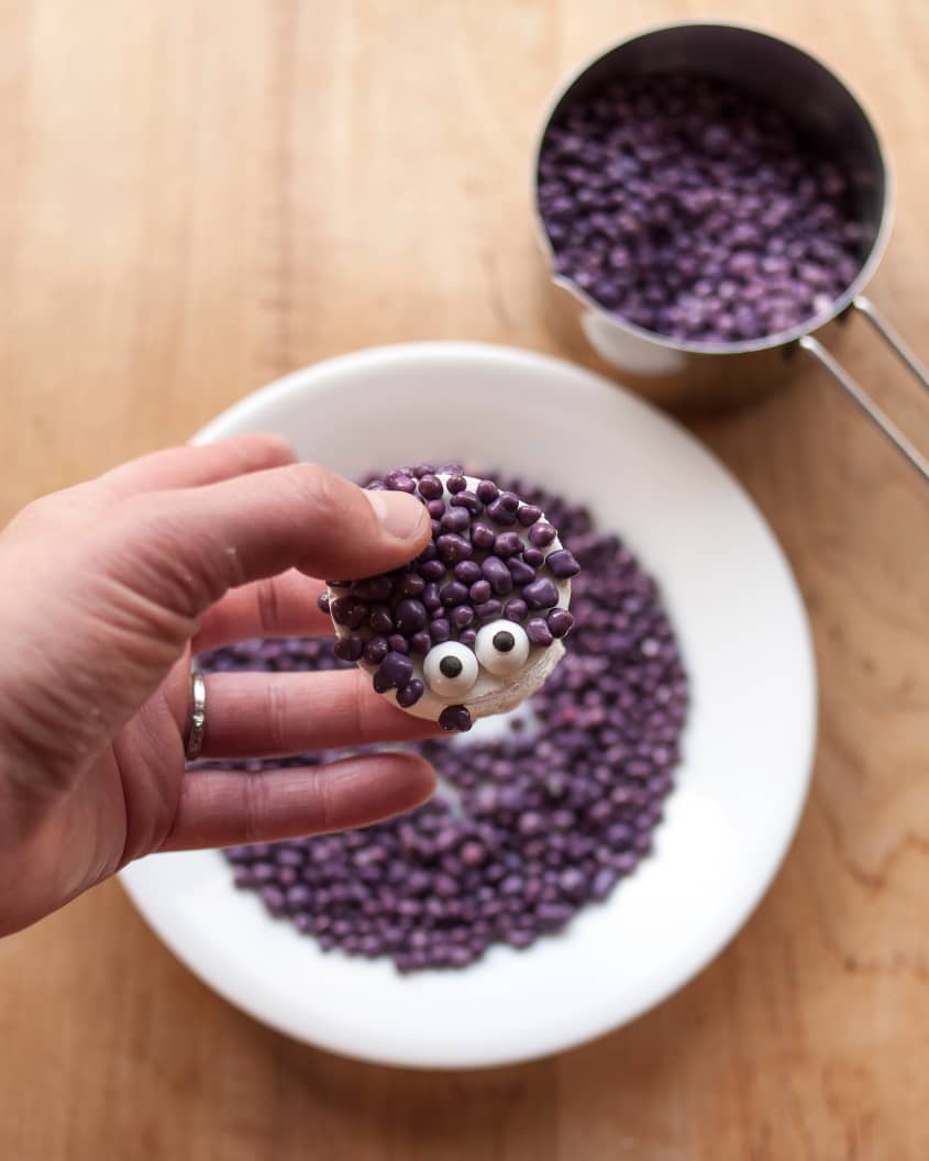 Candy-Coated Marshmallow Spiders | The Kitchn