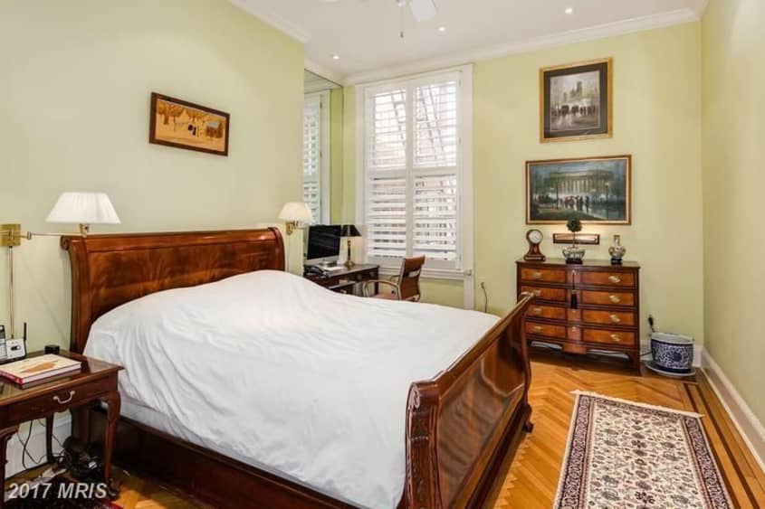 Elegant One-Bedroom in a Federal-style D.C. Boutique Condo | Apartment ...