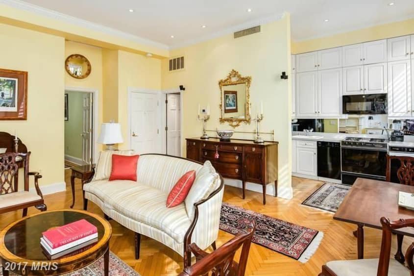 Elegant One-Bedroom in a Federal-style D.C. Boutique Condo | Apartment ...