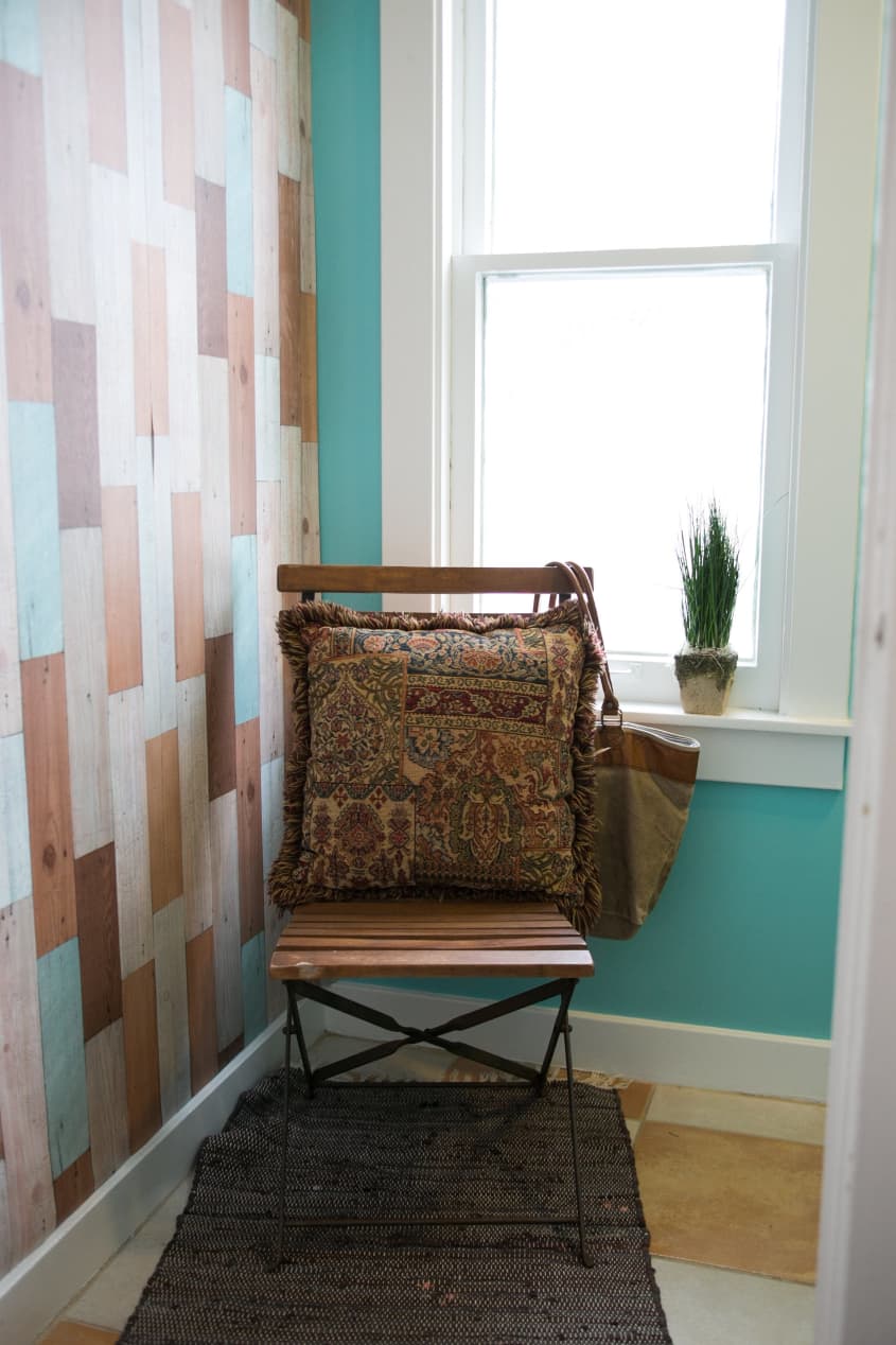 House Tour: A Cozy Farmhouse Outside of Chicago | Apartment Therapy