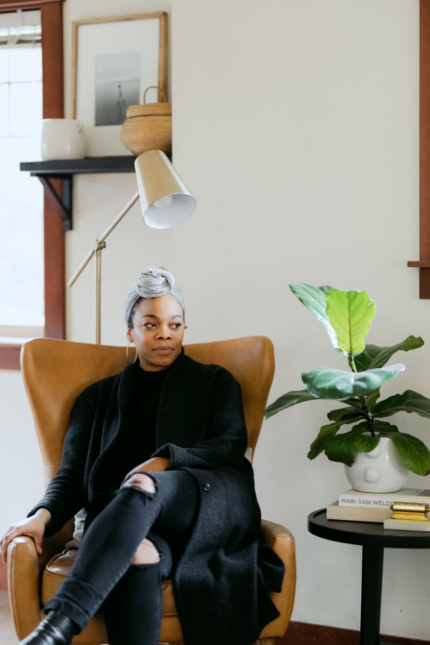Restoration House Founder Kennesha Buycks Home Tour | Apartment Therapy