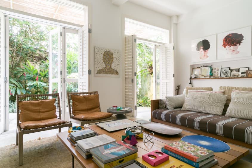 House Tour: A Stylist's Lush, Tropical Gem in Rio de Janeiro ...