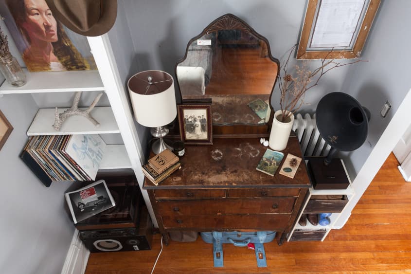 House Tour: A Tiny 190 Square Foot Studio in Toronto | Apartment Therapy