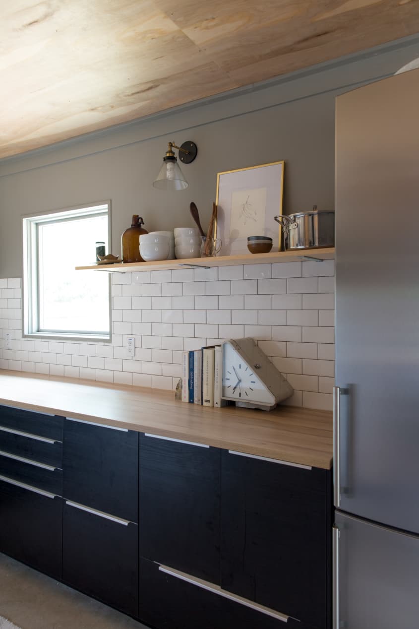 House Tour: A Modest Modern 400-Square-Foot Garage Home | Apartment Therapy