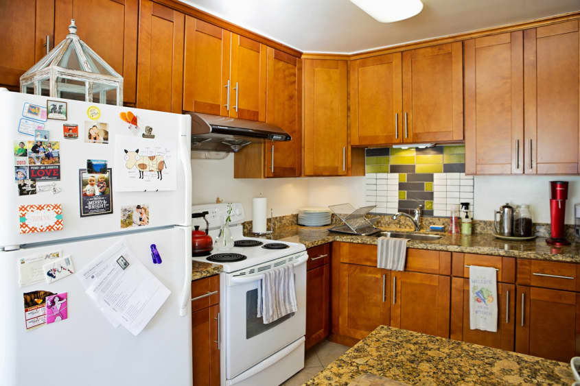 House Tour: Repurposed, Comfy & Colorful in California | Apartment Therapy