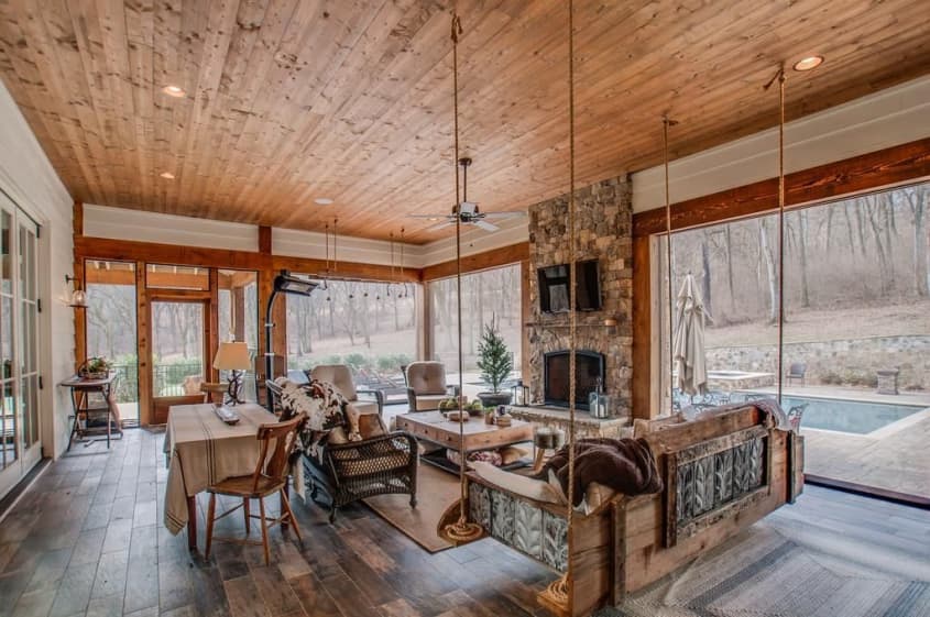 Miley Cyrus Buys a Modern Farmhouse in Her Tennessee Hometown ...