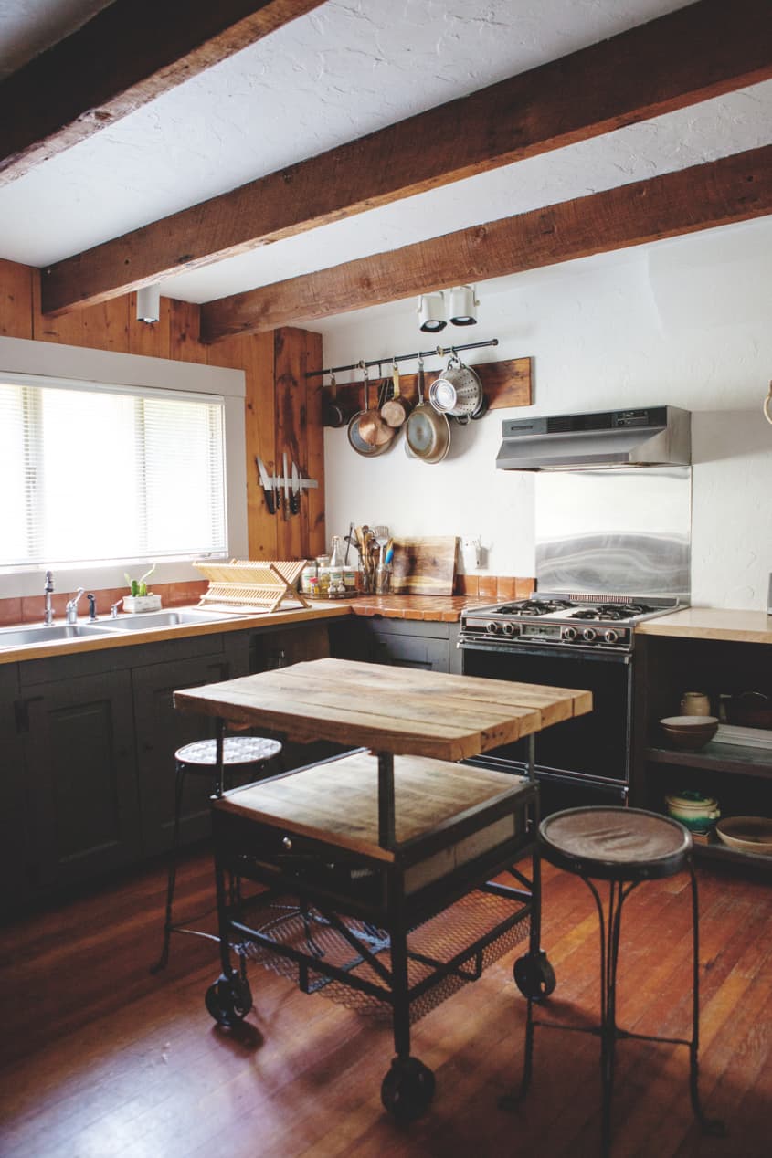 Hotel Tour: A Rustic Inn's Guest Rooms & Cottage | Apartment Therapy