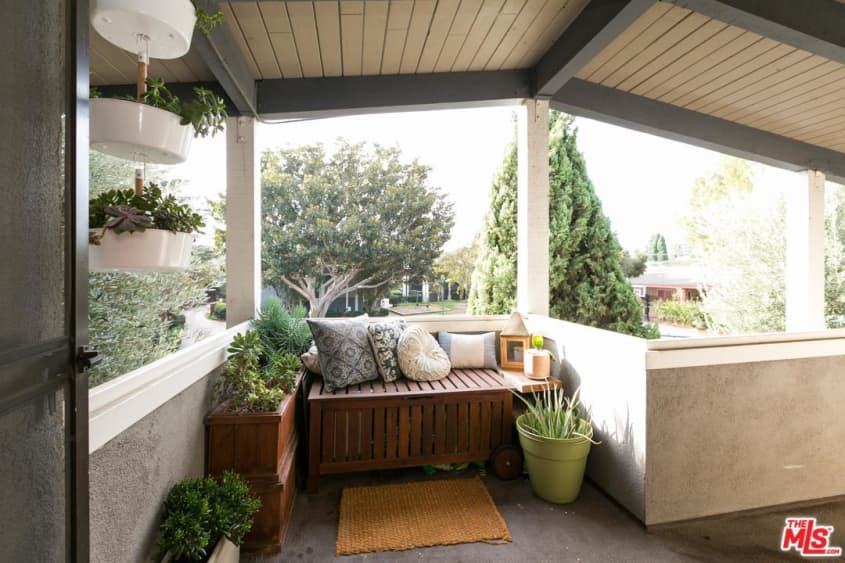 This California Corner Condo is a Bohemian-Meets-Mid-Century Paradise ...