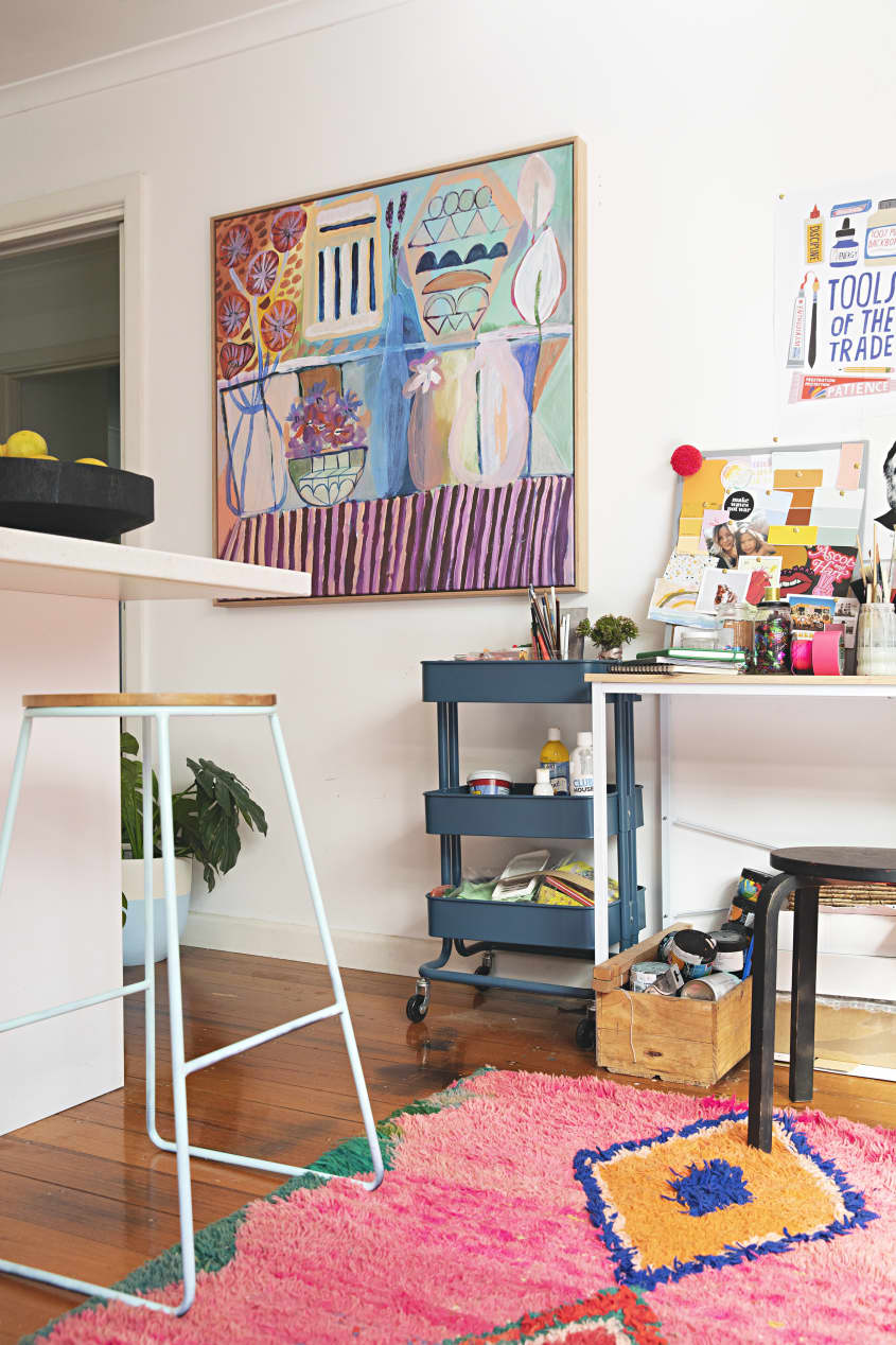 Vibrant Art and Rugs Add Color to This Rental House | Apartment Therapy