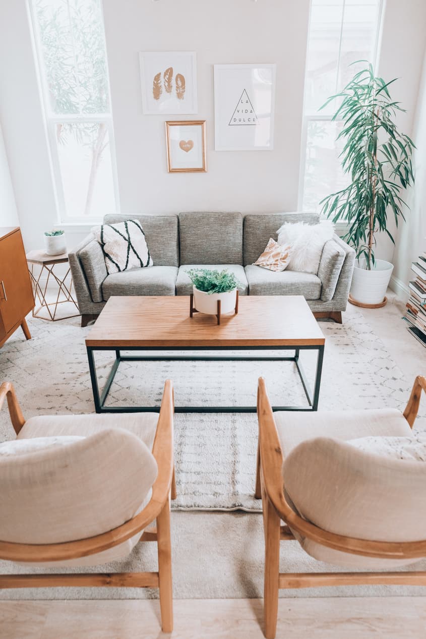 Builder Basic Rental Home Makeover Tour Photos | Apartment Therapy