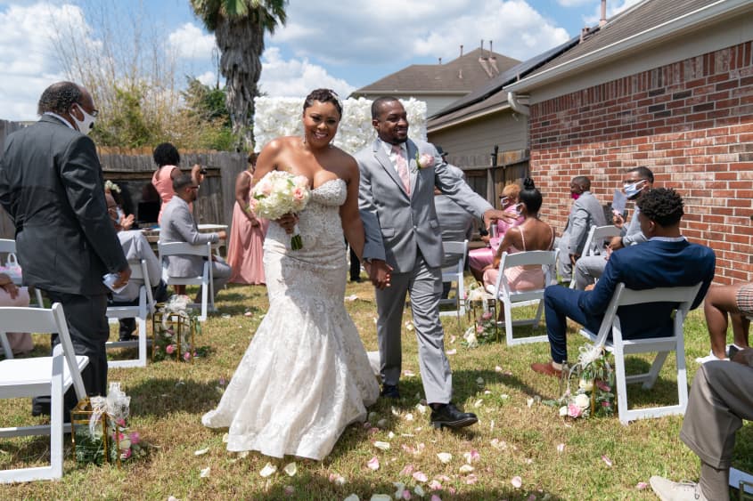 How to Make Your Home Wedding Special and Glitch-Free, According to ...