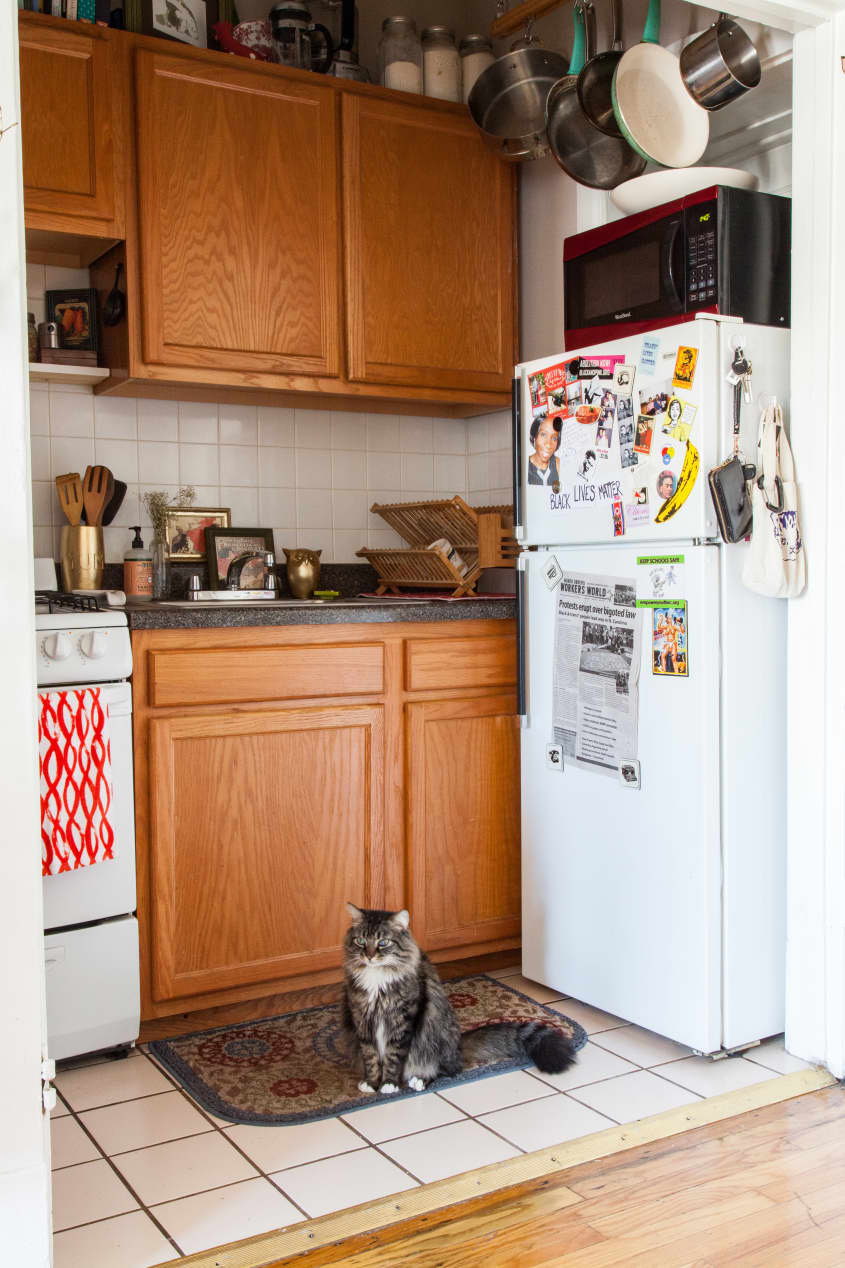 House Tour: A 325 Square Foot Chicago Studio Apartment | Apartment Therapy