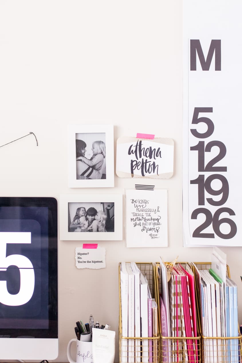 House Tour: A Photographer's High-Contrast Home | Apartment Therapy