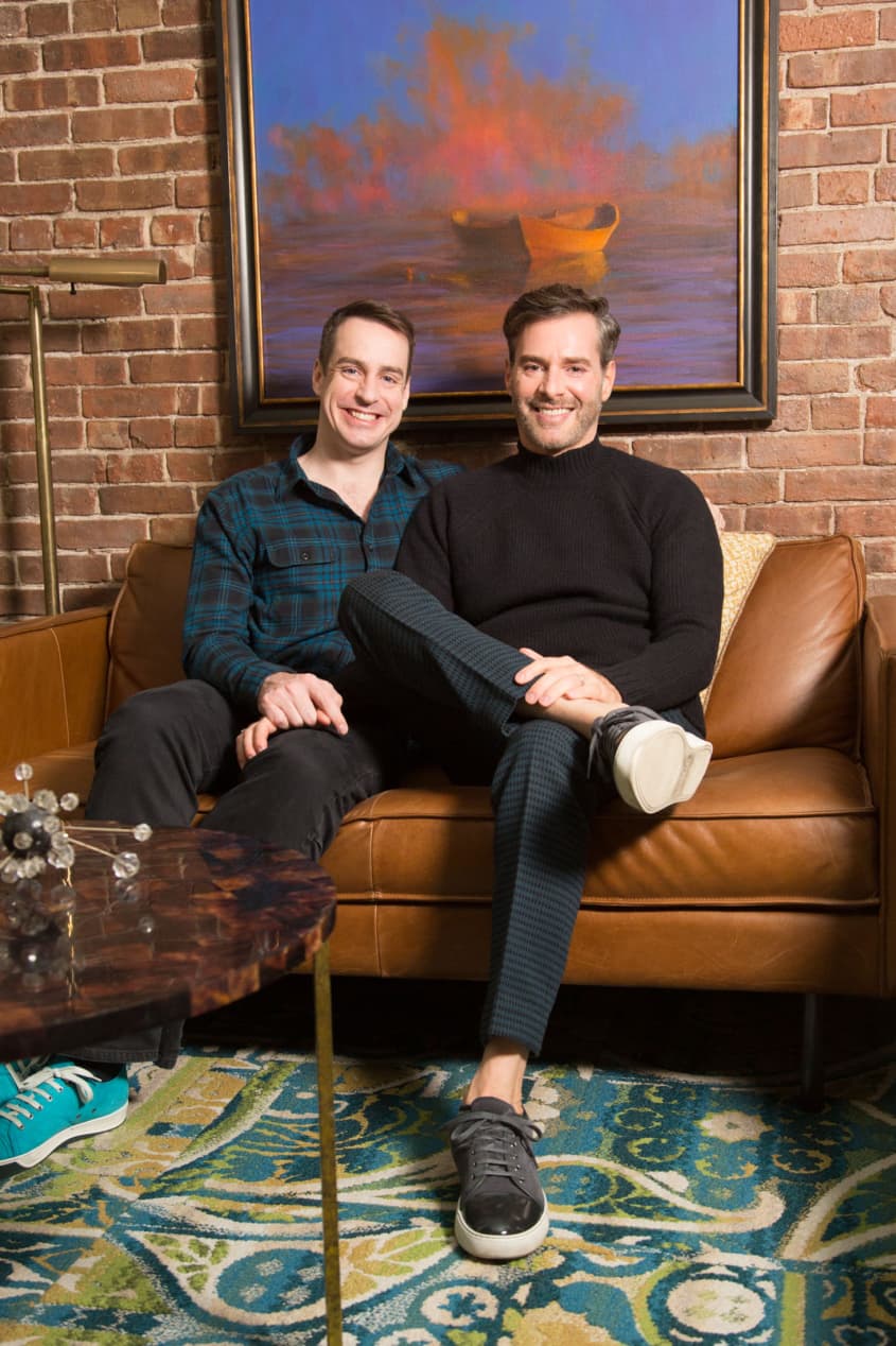 House Tour: A Hollywood Regency Hell's Kitchen Home | Apartment Therapy