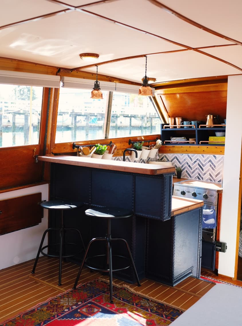 Tiny House Living Ideas in a Renovated Small Houseboat | Apartment Therapy