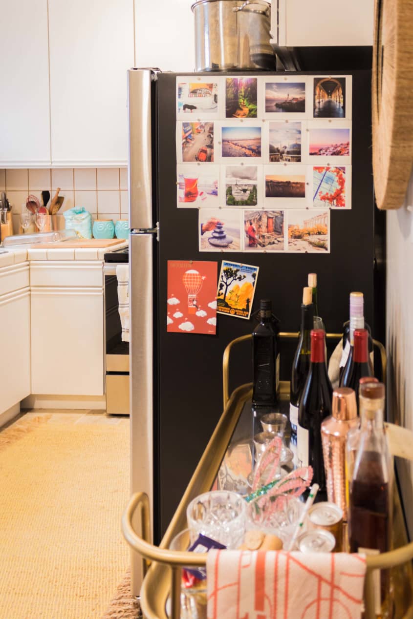 Studio Apartment Plant and Print Decor Inspiration | Apartment Therapy