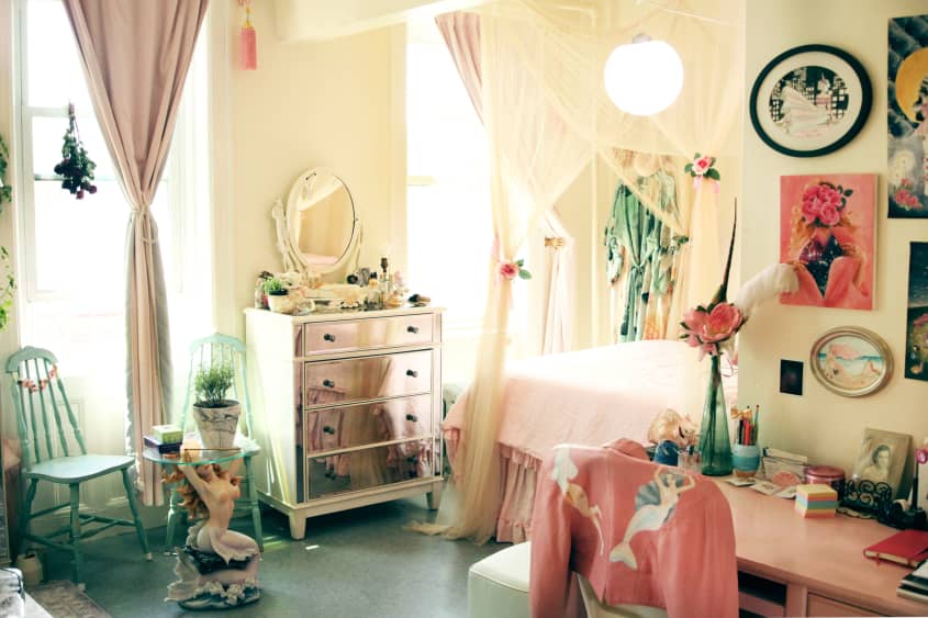 Small Pastel Colored Brooklyn Studio Apartment Tour | Apartment Therapy