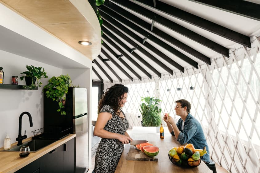 Modern Hand-Built Yurt Portland | Apartment Therapy