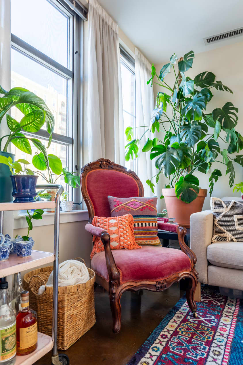 Libby Living Colorfully Maximalist Colorful Apartment Tour | Apartment ...